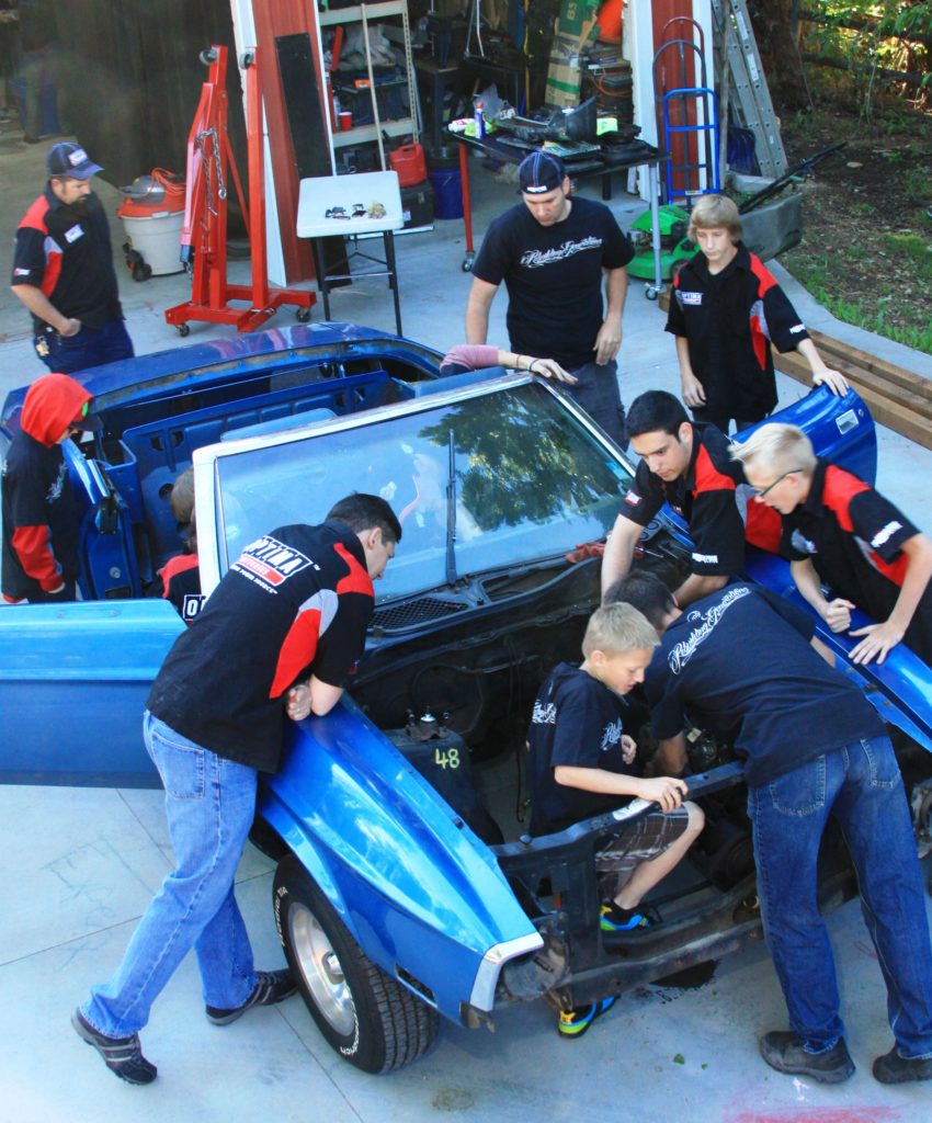Here’s How to Install a T5/5-speed into a 1971-73 Mustang or Cougar ...
